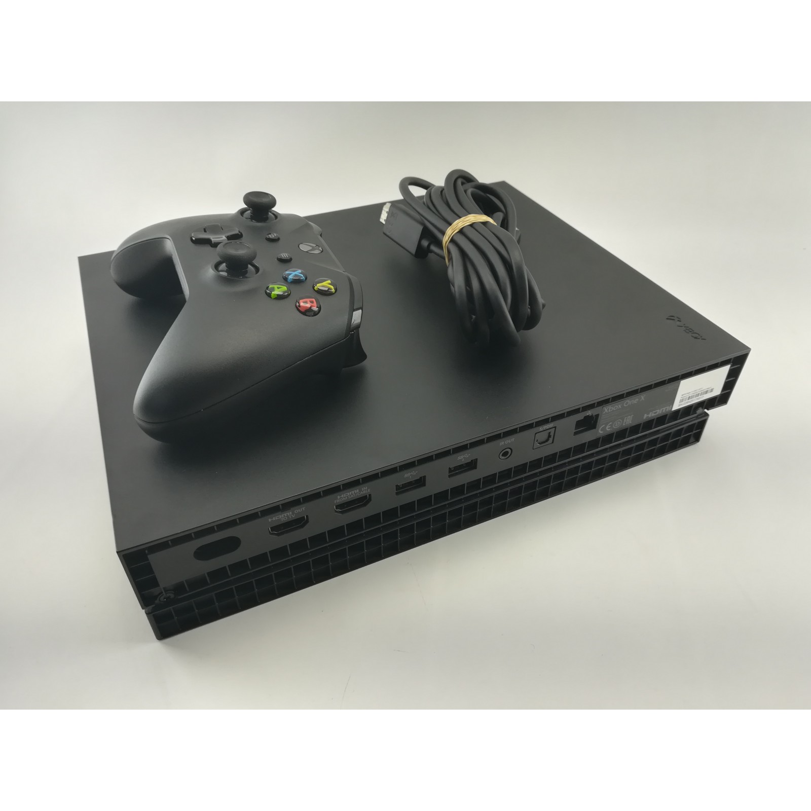 CONSOLA XBOX ONE X 1TB CON MANDO Y CABLES DE SEGUNDA MANO