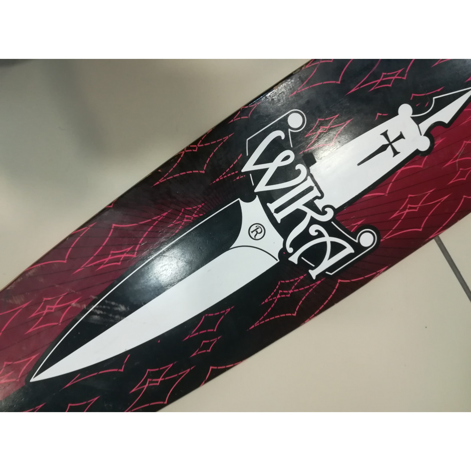 LONGBOARD WIKA MMXII DAGGER SHAPES 46 PULGADAS