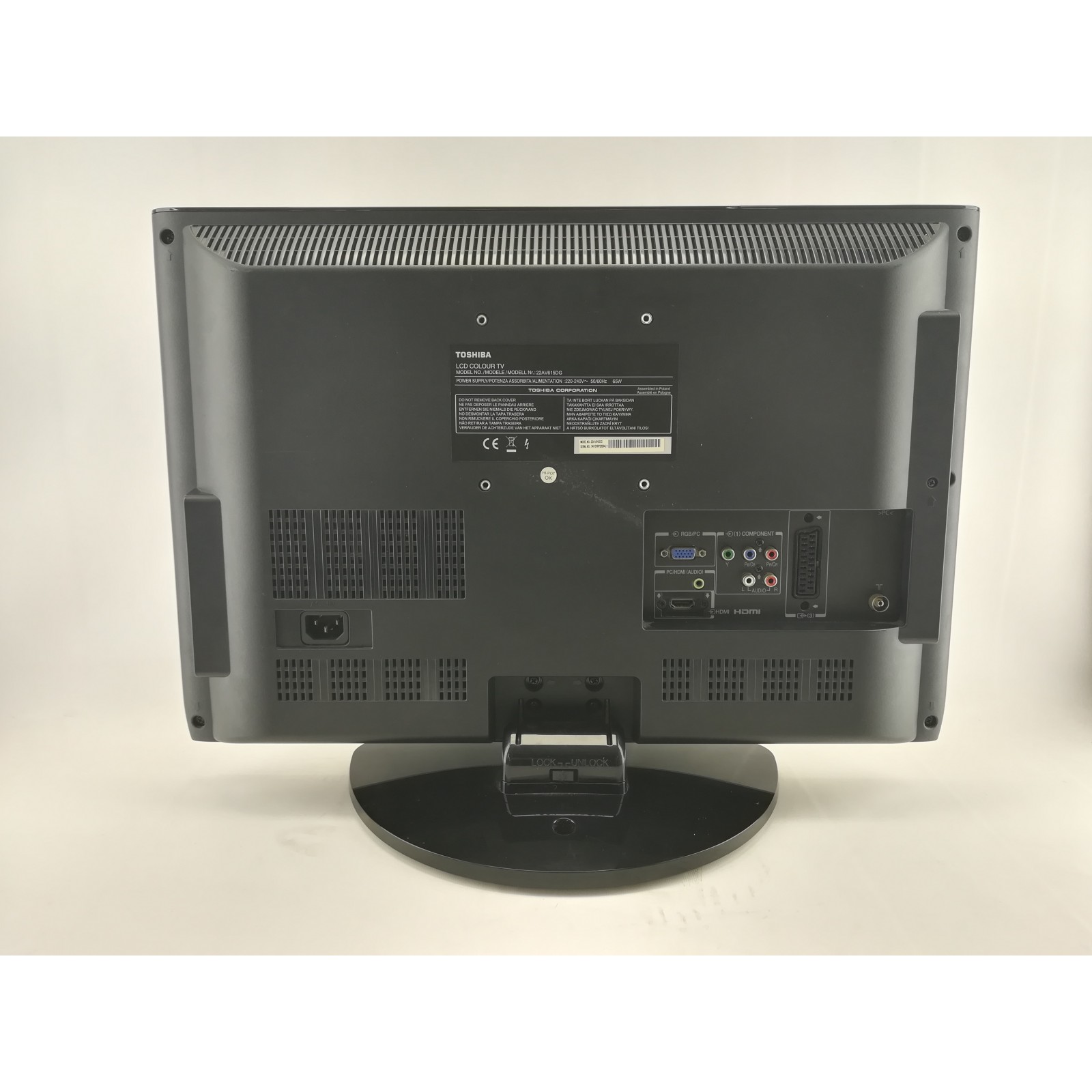 TV LCD 22" TOSHIBA 22AV615DG con mando y cable