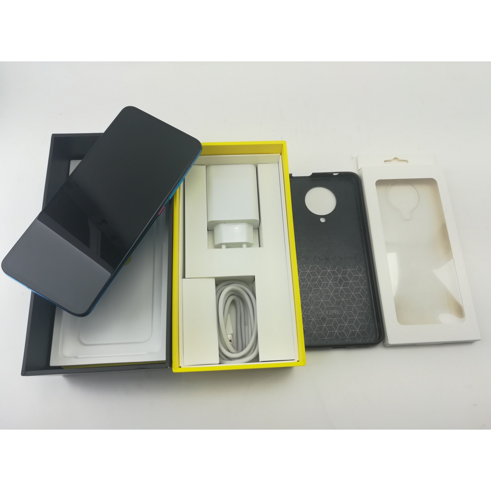 Smartphone Xiaomi POCO F2 PRO 6Gb 128Gb Azul Completo de segunda mano