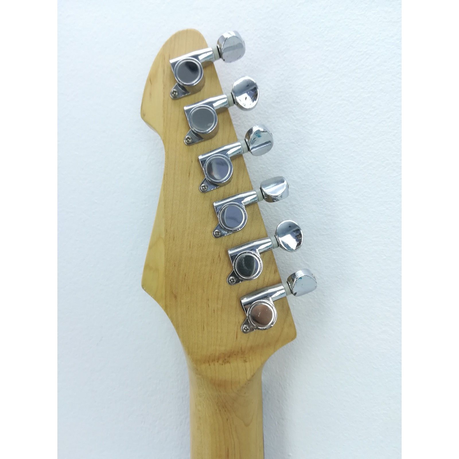 Guitarra Eléctrica Peavey Raptor Plus EXP SBT Sunburst