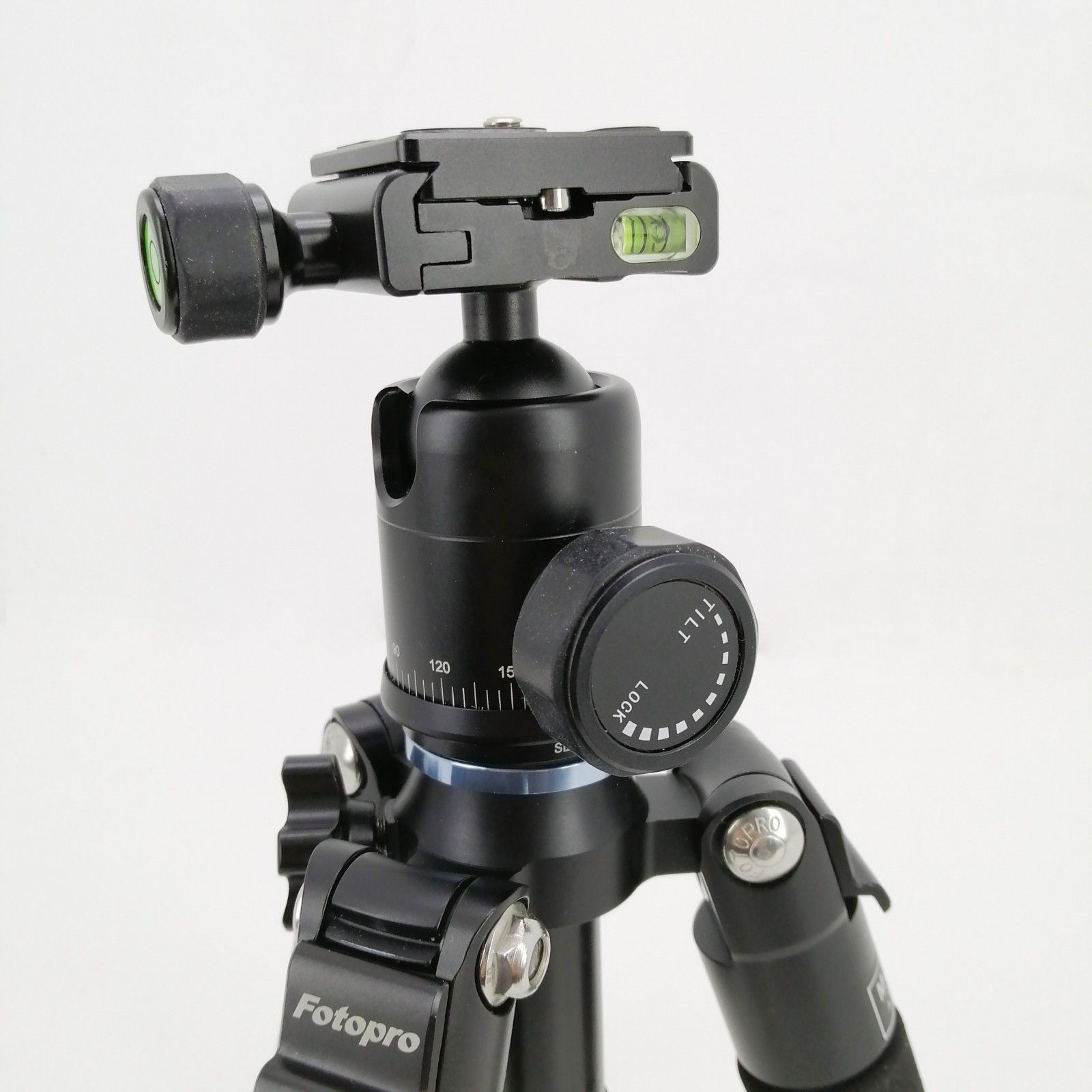 Mini tripode Fotopro M-5 Mini con rótula FPH-53P de segunda mano