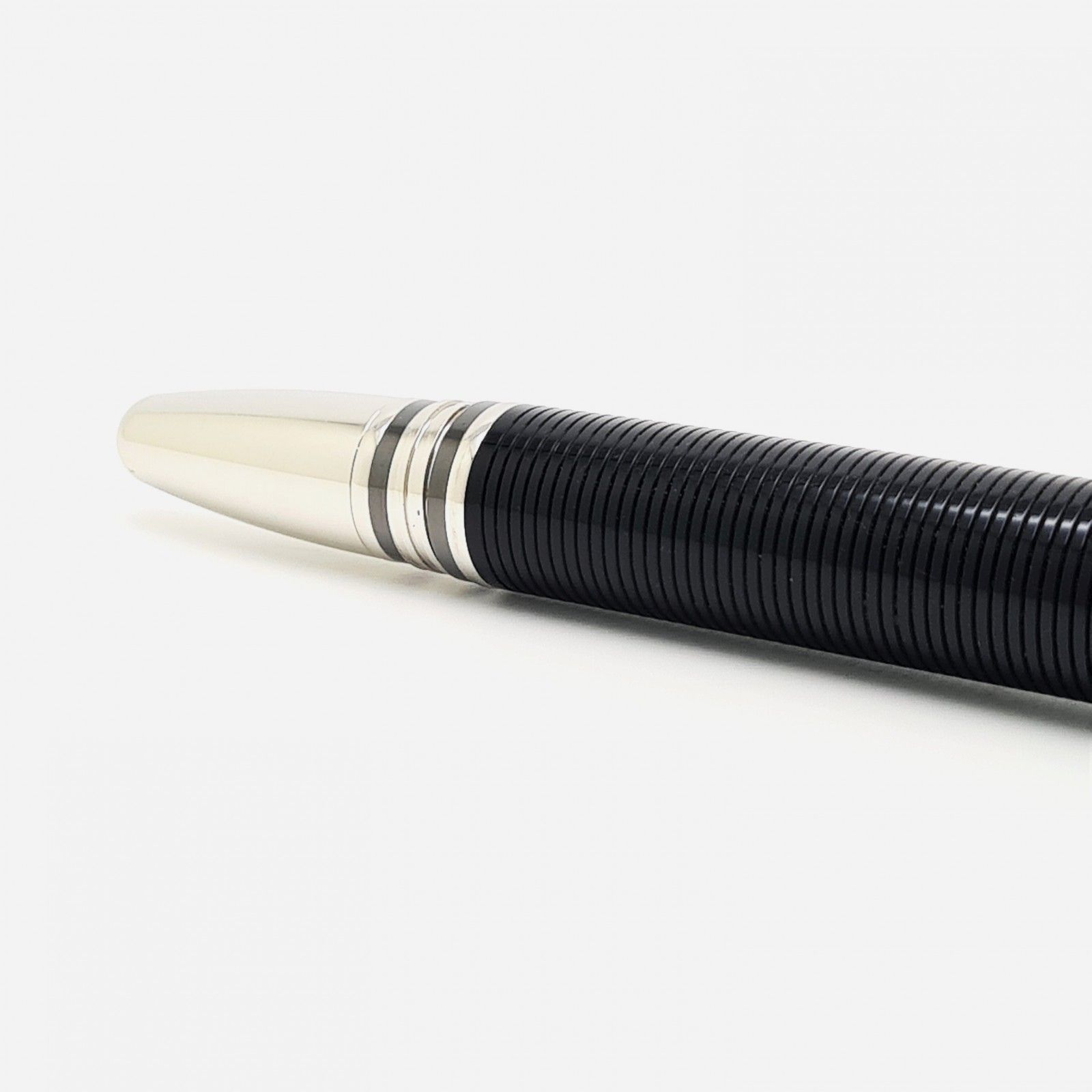 Rollerball MONTBLANC Starwalker Doué Guilloché Platino de segunda mano