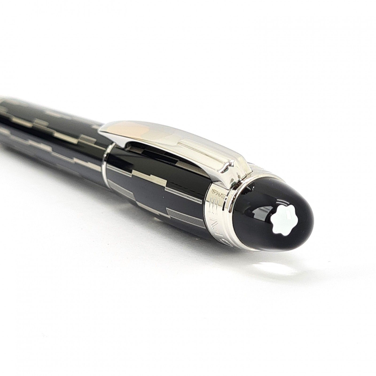 Pluma estilográfica MONTBLANC Starwalker Black Mystery Line