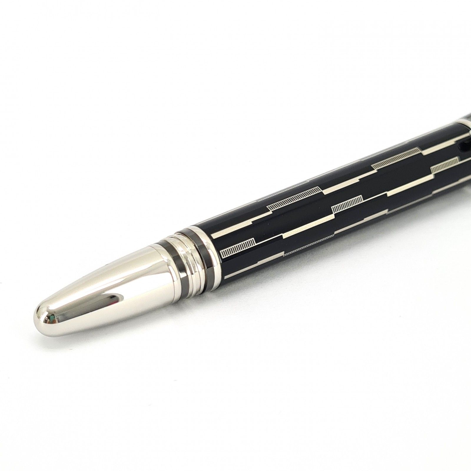 Pluma estilográfica MONTBLANC Starwalker Black Mystery Line